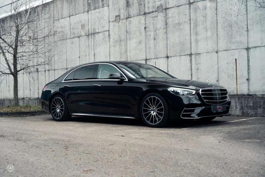 Black Mercedes-Benz S 500 2021 in Vilnius, with an engine capacity of 0.00 L and mileage of 102 thousand km for 96000 €, photo 11 on AUTOMOTO.COM.LV