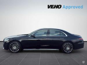 Black Mercedes-Benz S 500 2021 in Kaunas, with an engine capacity of 3.00 L and mileage of 132 thousand km for 74900 €, photo 3 on AUTOMOTO.COM.LV