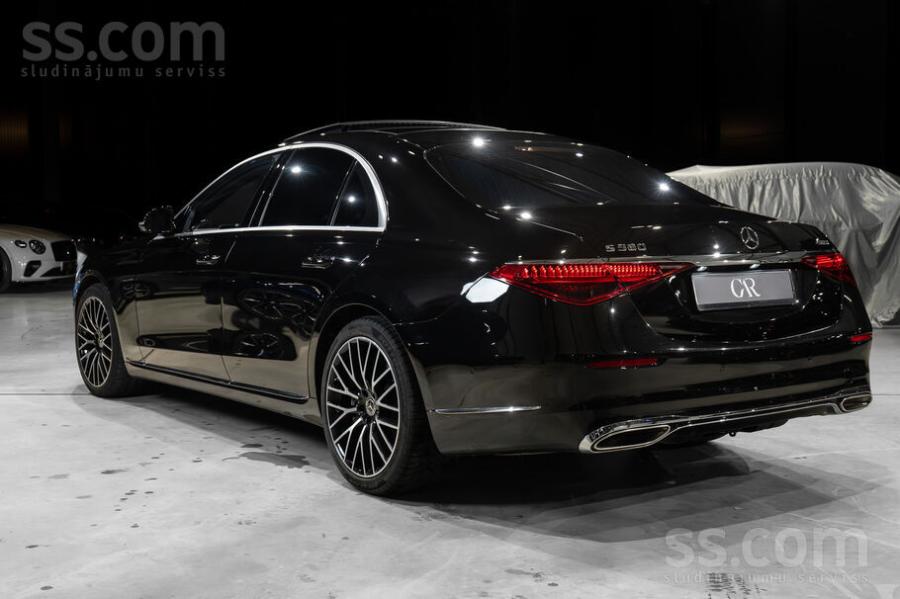 Melns Mercedes-Benz S 500 2022 Rīga, ar dzinēja tilpumu 4.00 L un nobraukumu 35 tūkst. km par 79000 €, foto 7 vietnē AUTOMOTO.COM.LV