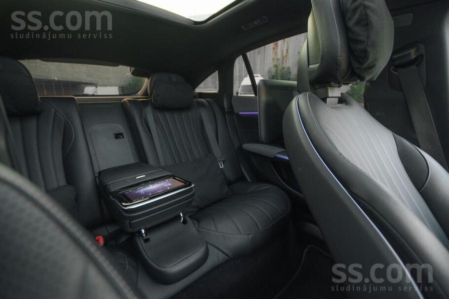 Black Mercedes-Benz S 500 2022 in Riga, with an engine capacity of 4.60 L and mileage of 48 thousand km for 66550 €, photo 20 on AUTOMOTO.COM.LV