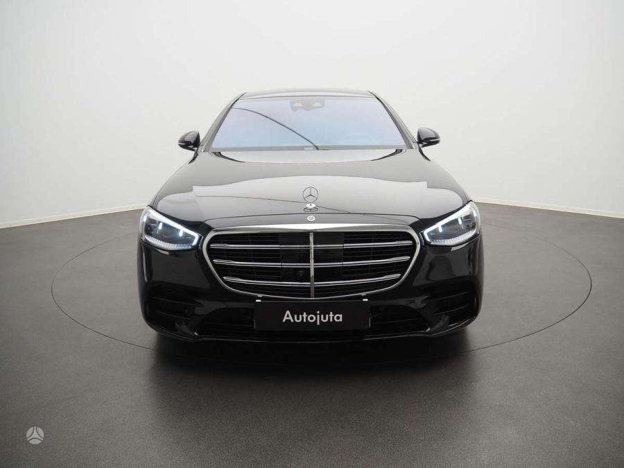 Black Mercedes-Benz S 500 2022 in Vilnius, with an engine capacity of 3.00 L and mileage of 53 thousand km for 79900 €, photo 3 on AUTOMOTO.COM.LV