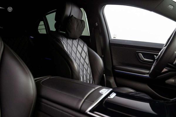 Melns Mercedes-Benz S 500 2022 Viļņa, ar dzinēja tilpumu 3.00 L un nobraukumu 53 tūkst. km par 79900 €, foto 9 vietnē AUTOMOTO.COM.LV
