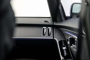 Black Mercedes-Benz S 500 2022 in Vilnius, with an engine capacity of 3.00 L and mileage of 53 thousand km for 79900 €, photo 12 on AUTOMOTO.COM.LV