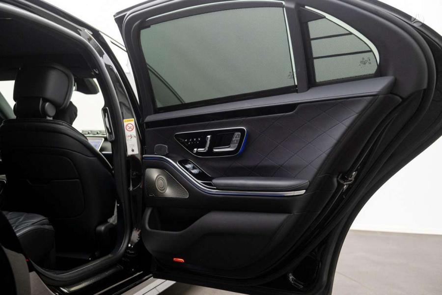 Black Mercedes-Benz S 500 2022 in Vilnius, with an engine capacity of 3.00 L and mileage of 53 thousand km for 79900 €, photo 17 on AUTOMOTO.COM.LV
