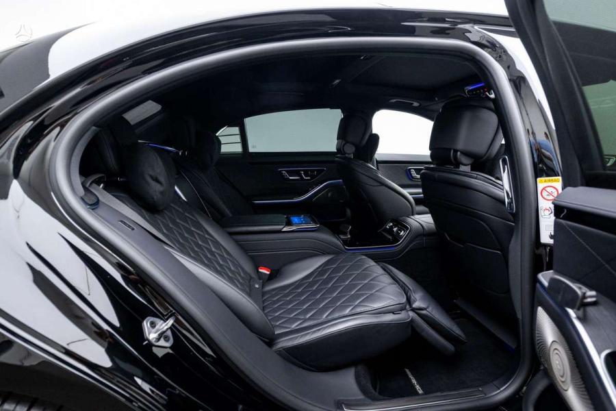 Black Mercedes-Benz S 500 2022 in Vilnius, with an engine capacity of 3.00 L and mileage of 53 thousand km for 79900 €, photo 19 on AUTOMOTO.COM.LV