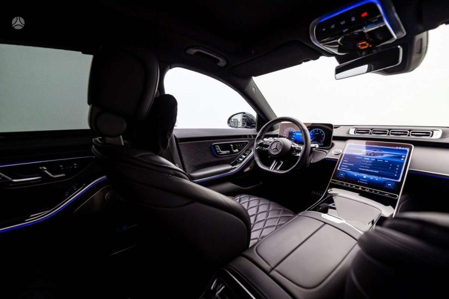 Black Mercedes-Benz S 500 2022 in Vilnius, with an engine capacity of 3.00 L and mileage of 53 thousand km for 79900 €, photo 21 on AUTOMOTO.COM.LV