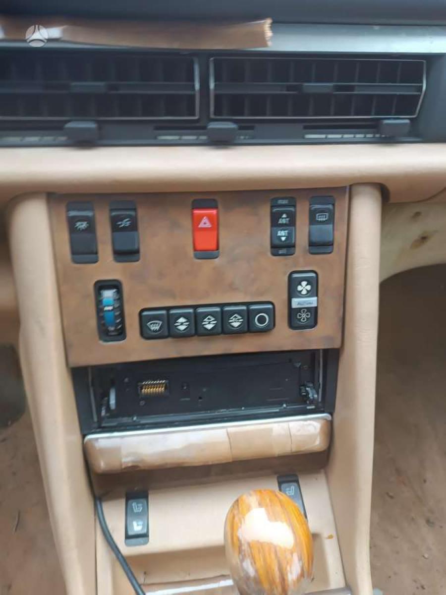 Zils Mercedes-Benz S 500 1985 Marijampole, ar dzinēja tilpumu 5.00 L un nobraukumu 140 tūkst. km par 9100 €, foto 10 vietnē AUTOMOTO.COM.LV