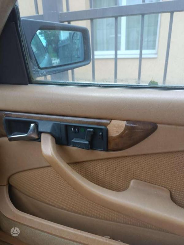 Zils Mercedes-Benz S 500 1985 Marijampole, ar dzinēja tilpumu 5.00 L un nobraukumu 140 tūkst. km par 9100 €, foto 10 vietnē AUTOMOTO.COM.LV