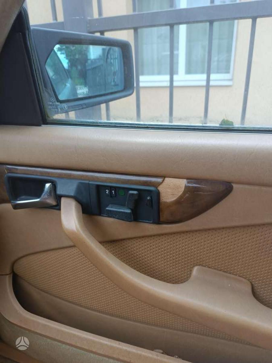 Zils Mercedes-Benz S 500 1985 Marijampole, ar dzinēja tilpumu 5.00 L un nobraukumu 140 tūkst. km par 9100 €, foto 11 vietnē AUTOMOTO.COM.LV