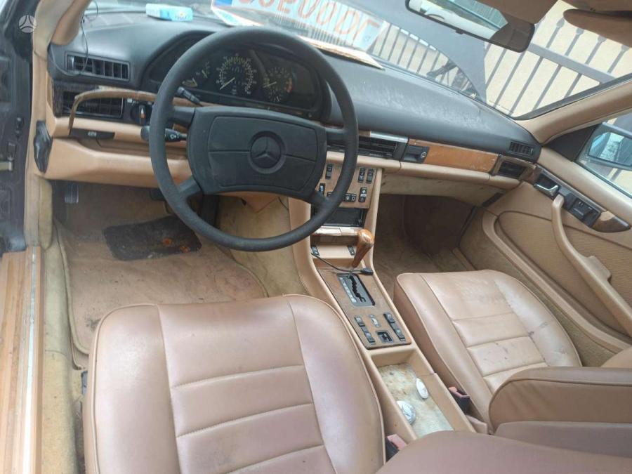 Zils Mercedes-Benz S 500 1985 Marijampole, ar dzinēja tilpumu 5.00 L un nobraukumu 140 tūkst. km par 9100 €, foto 12 vietnē AUTOMOTO.COM.LV