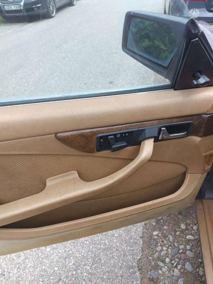 Zils Mercedes-Benz S 500 1985 Marijampole, ar dzinēja tilpumu 5.00 L un nobraukumu 140 tūkst. km par 9100 €, foto 13 vietnē AUTOMOTO.COM.LV