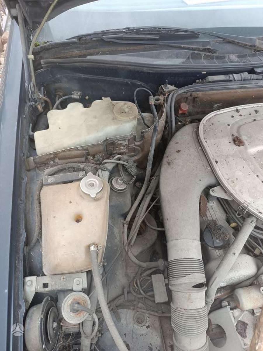 Zils Mercedes-Benz S 500 1985 Marijampole, ar dzinēja tilpumu 5.00 L un nobraukumu 140 tūkst. km par 9100 €, foto 16 vietnē AUTOMOTO.COM.LV