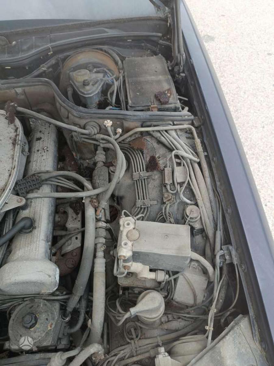Zils Mercedes-Benz S 500 1985 Marijampole, ar dzinēja tilpumu 5.00 L un nobraukumu 140 tūkst. km par 9100 €, foto 17 vietnē AUTOMOTO.COM.LV