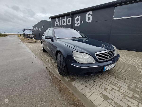 Zils Mercedes-Benz S 500 1999 Kauņa, ar dzinēja tilpumu 5.00 L un nobraukumu 275 tūkst. km par 3600 €, foto 2 vietnē AUTOMOTO.COM.LV