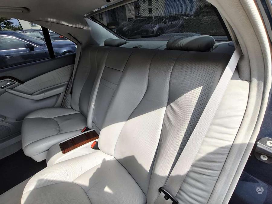 Zils Mercedes-Benz S 500 1999 Kauņa, ar dzinēja tilpumu 4.97 L un nobraukumu 277 tūkst. km par 3750 €, foto 13 vietnē AUTOMOTO.COM.LV