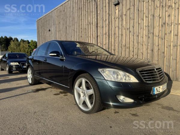 Zils Mercedes-Benz S 500 2006 Rīga, ar dzinēja tilpumu 5.50 L un nobraukumu 342 tūkst. km par 7900 €, foto 1 vietnē AUTOMOTO.COM.LV