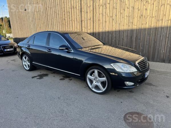Zils Mercedes-Benz S 500 2006 Rīga, ar dzinēja tilpumu 5.50 L un nobraukumu 342 tūkst. km par 7900 €, foto 2 vietnē AUTOMOTO.COM.LV