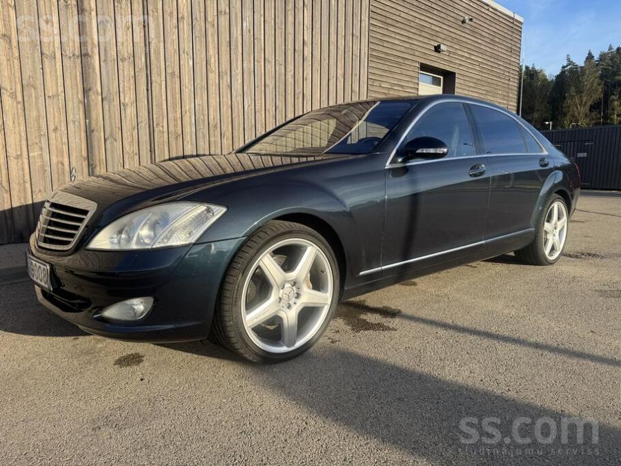 Синий Мерседес С 500 2006 в Рига, объемом двигателя 5.50 л и пробегом 342 тыс. км за 7900 €, фото 5 на AUTOMOTO.COM.LV