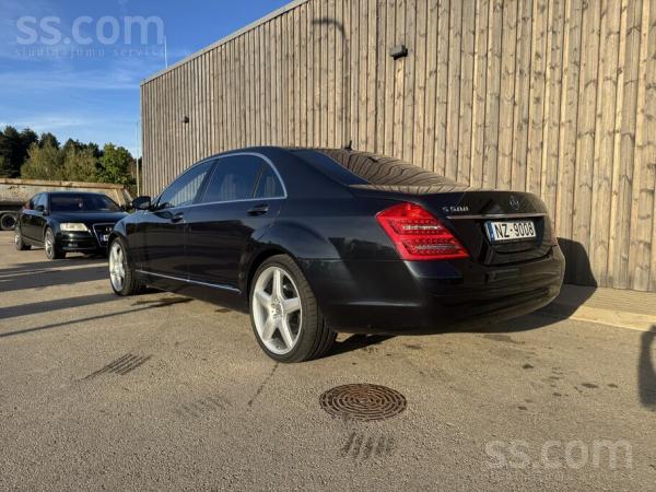 Zils Mercedes-Benz S 500 2006 Rīga, ar dzinēja tilpumu 5.50 L un nobraukumu 342 tūkst. km par 7900 €, foto 5 vietnē AUTOMOTO.COM.LV