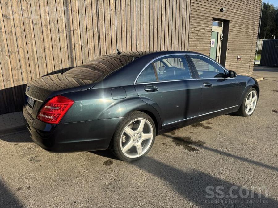 Синий Мерседес С 500 2006 в Рига, объемом двигателя 5.50 л и пробегом 342 тыс. км за 7900 €, фото 9 на AUTOMOTO.COM.LV