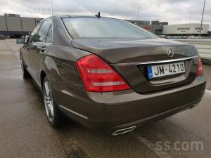 Коричневый Мерседес С 500 2011 в Рига, объемом двигателя 4.70 л и пробегом 139 тыс. км за 24950 €, фото 7 на AUTOMOTO.COM.LV