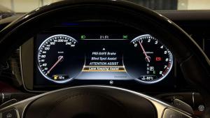 Pelēks Mercedes-Benz S 500 2015 Viļņa, ar dzinēja tilpumu 4.60 L un nobraukumu 171 tūkst. km par 55500 €, foto 33 vietnē AUTOMOTO.COM.LV