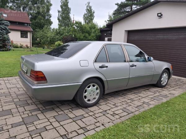 Pelēks Mercedes-Benz S 500 1991 Rīga, ar dzinēja tilpumu 5.00 L un nobraukumu 250 tūkst. km par 14500 €, foto 5 vietnē AUTOMOTO.COM.LV