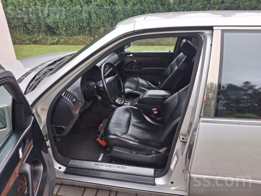 Pelēks Mercedes-Benz S 500 1991 Rīga, ar dzinēja tilpumu 5.00 L un nobraukumu 250 tūkst. km par 14500 €, foto 10 vietnē AUTOMOTO.COM.LV
