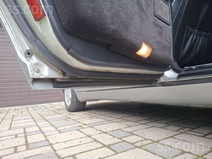 Pelēks Mercedes-Benz S 500 1991 Rīga, ar dzinēja tilpumu 5.00 L un nobraukumu 250 tūkst. km par 14500 €, foto 14 vietnē AUTOMOTO.COM.LV