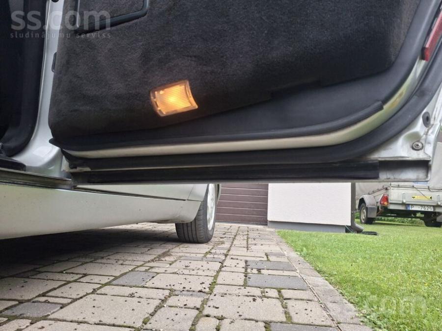 Pelēks Mercedes-Benz S 500 1991 Rīga, ar dzinēja tilpumu 5.00 L un nobraukumu 250 tūkst. km par 14500 €, foto 16 vietnē AUTOMOTO.COM.LV