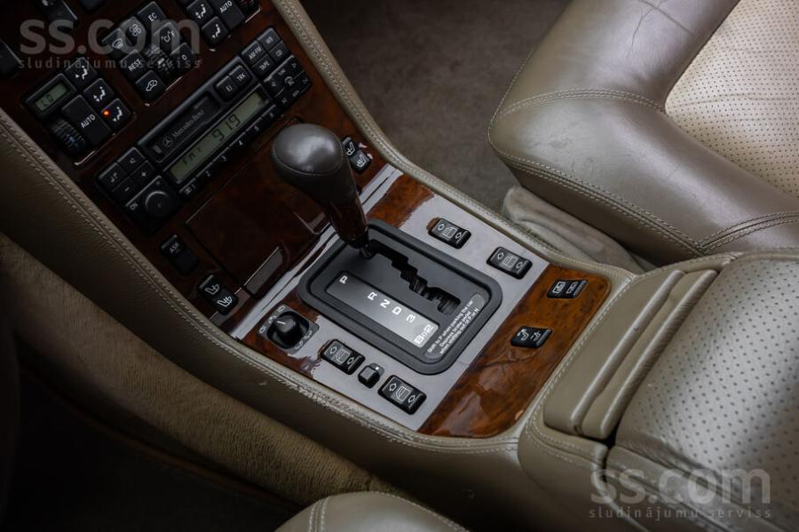 Pelēks Mercedes-Benz S 500 1995 Jelgava, ar dzinēja tilpumu 5.00 L un nobraukumu 113 tūkst. km par 15000 €, foto 21 vietnē AUTOMOTO.COM.LV
