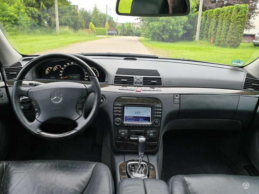 Серый Мерседес С 500 2003 в Утена, объемом двигателя 5.00 л и пробегом 297 тыс. км за 3890 €, фото 23 на AUTOMOTO.COM.LV