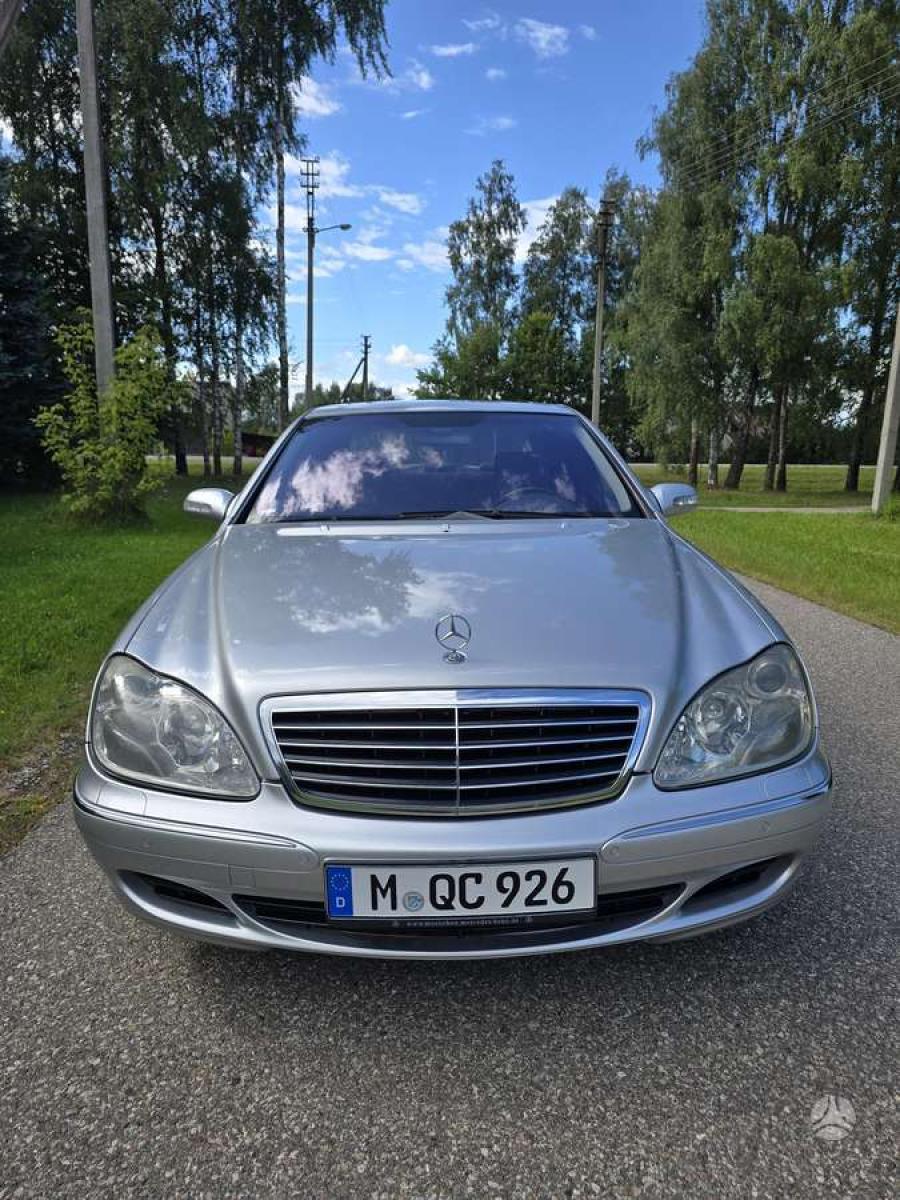 Серый Мерседес С 500 2003 в Утена, объемом двигателя 5.00 л и пробегом 278 тыс. км за 3790 €, фото 9 на AUTOMOTO.COM.LV