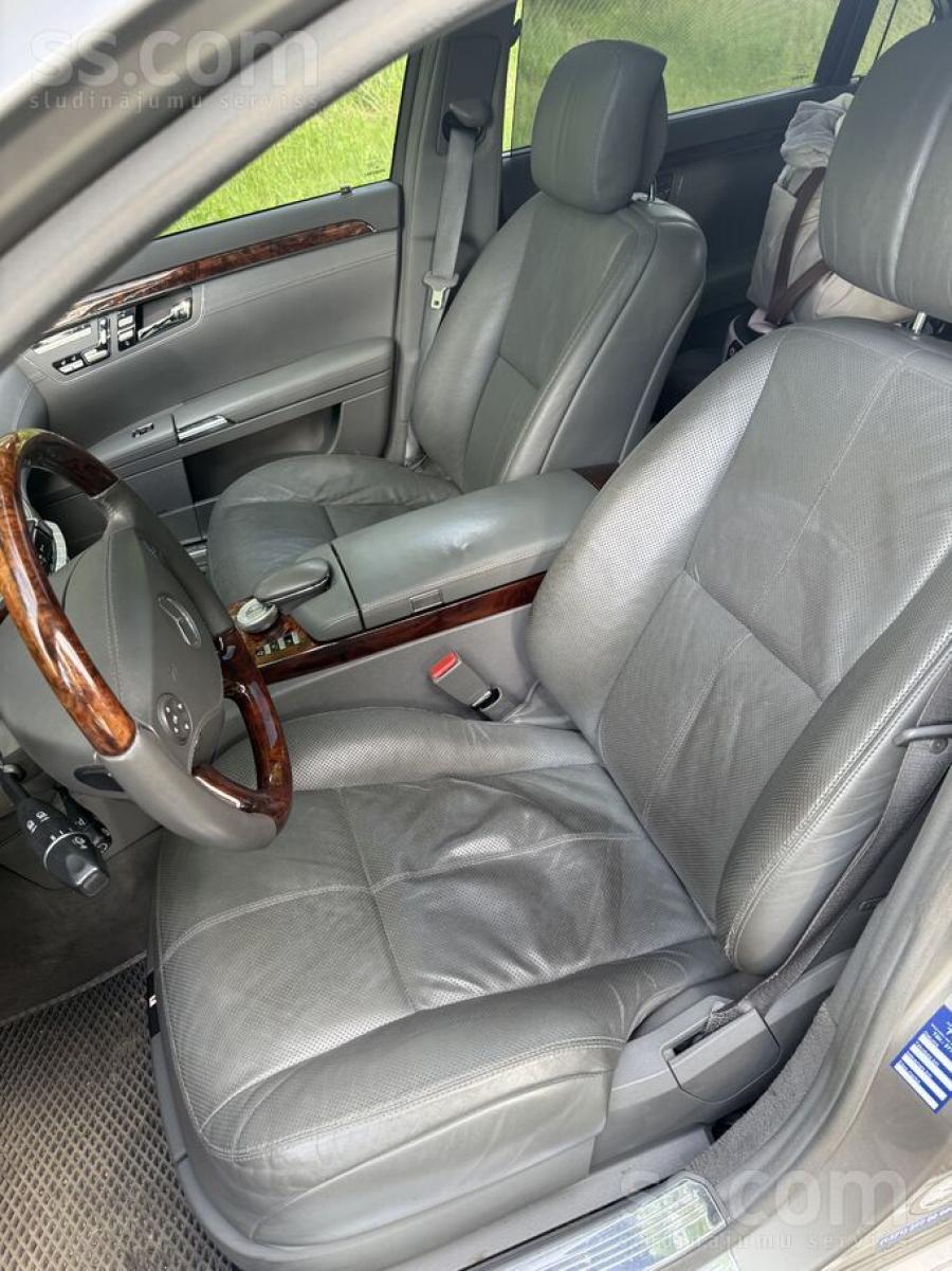 Grey Mercedes-Benz S 500 2005 in Riga, with an engine capacity of 5.50 L and mileage of 323 thousand km for 8299 €, photo 14 on AUTOMOTO.COM.LV