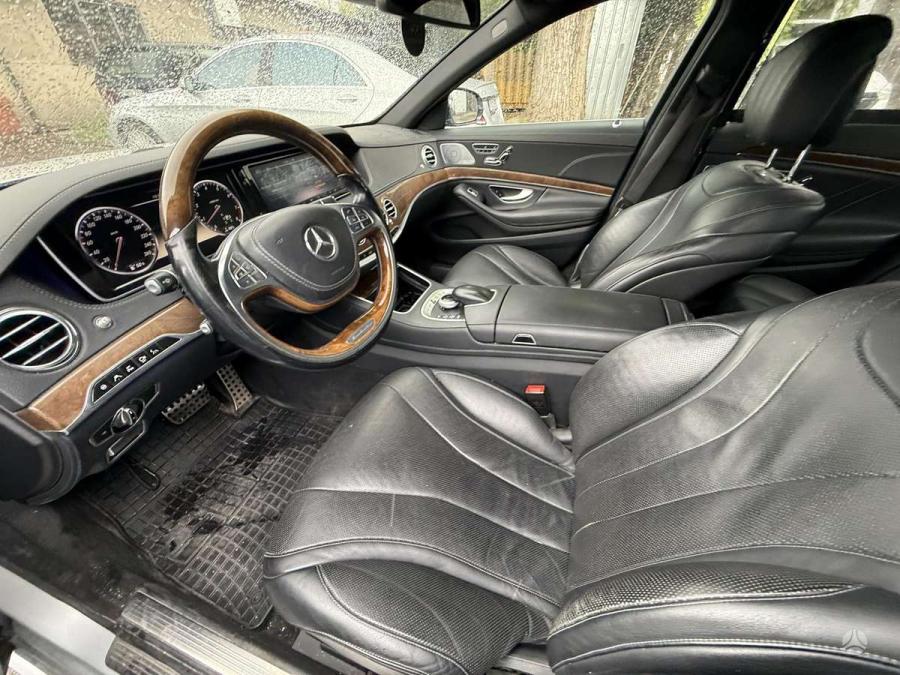 Grey Mercedes-Benz S 500 2013 in Radviliskis, with an engine capacity of 0.00 L and mileage of 340 thousand km for 17500 €, photo 8 on AUTOMOTO.COM.LV