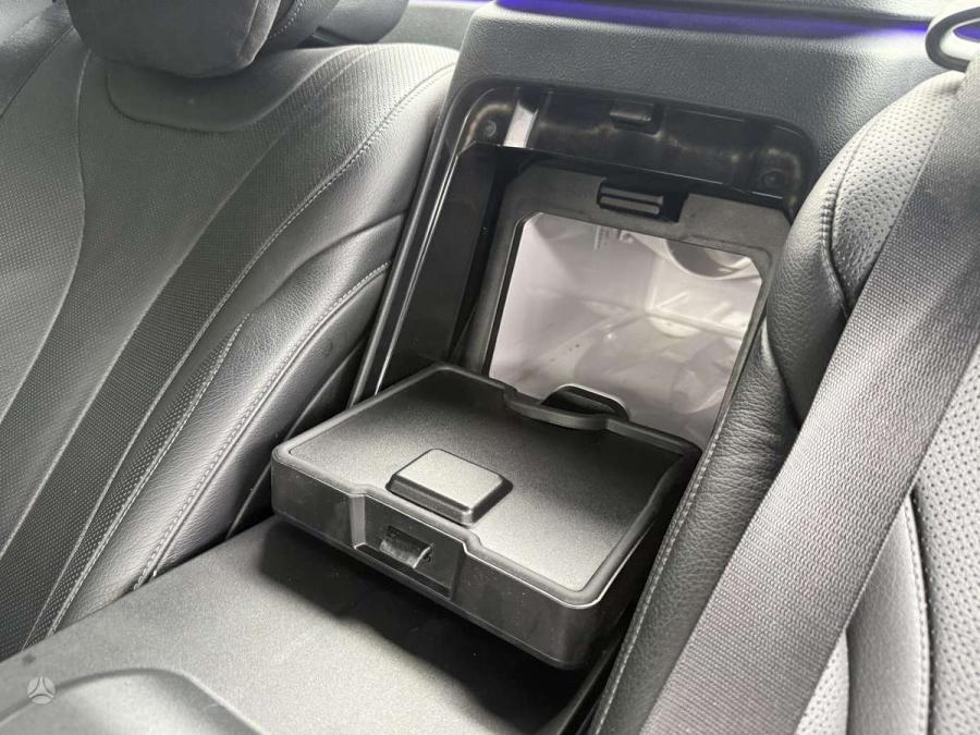 Grey Mercedes-Benz S 500 2013 in Radviliskis, with an engine capacity of 0.00 L and mileage of 340 thousand km for 17500 €, photo 13 on AUTOMOTO.COM.LV