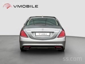 Grey Mercedes-Benz S 500 2014 in Riga, with an engine capacity of 4.70 L and mileage of 121 thousand km for 35990 €, photo 4 on AUTOMOTO.COM.LV