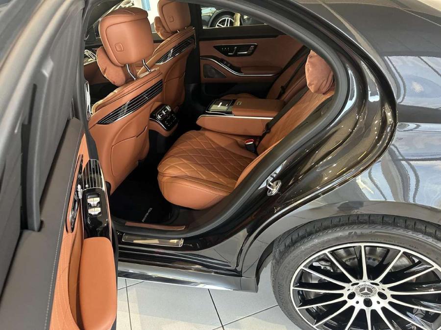 Pelēks Mercedes-Benz S 500 2021 Kauņa, ar dzinēja tilpumu 3.00 L un nobraukumu 50 tūkst. km par 91000 €, foto 6 vietnē AUTOMOTO.COM.LV