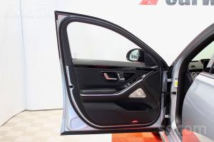 Pelēks Mercedes-Benz S 500 2022 Rīga, ar dzinēja tilpumu 3.00 L un nobraukumu 107 tūkst. km par 79500 €, foto 8 vietnē AUTOMOTO.COM.LV