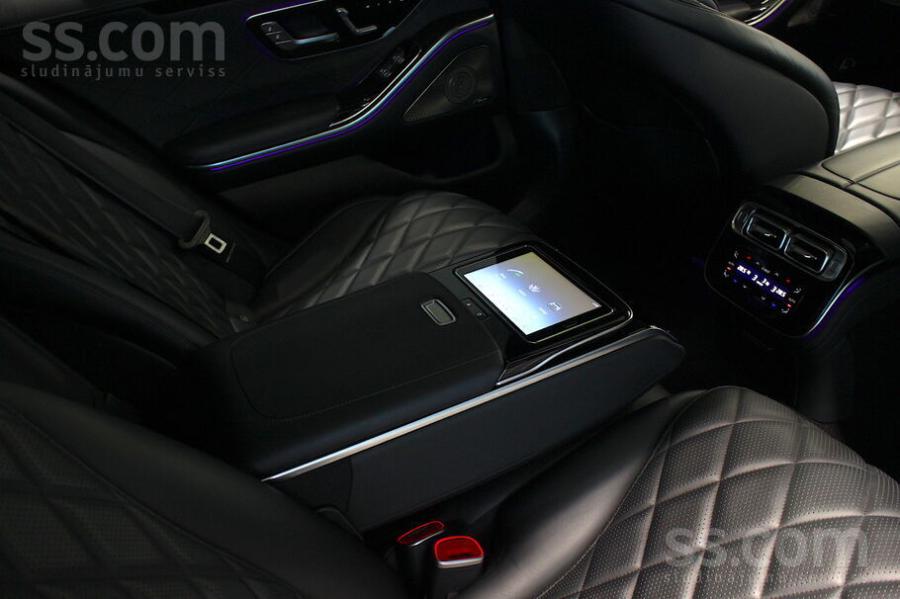 Pelēks Mercedes-Benz S 500 2022 Rīga, ar dzinēja tilpumu 3.00 L un nobraukumu 107 tūkst. km par 79500 €, foto 28 vietnē AUTOMOTO.COM.LV