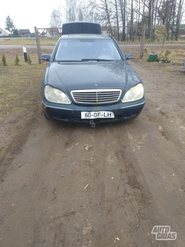 Mercedes-Benz S 500 2000 Viļņa, ar dzinēja tilpumu 5.00 L un nobraukumu 265 tūkst. km par 1600 €, foto 4 vietnē AUTOMOTO.COM.LV