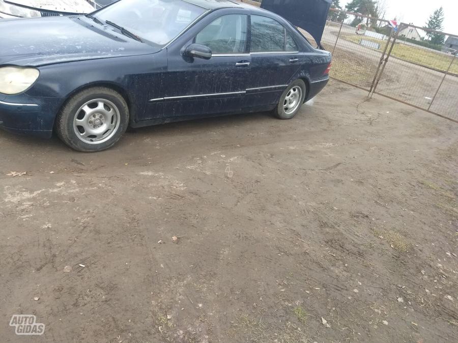 Mercedes-Benz S 500 2000 in Vilnius, with an engine capacity of 5.00 L and mileage of 325 thousand km for 1350 €, photo 8 on AUTOMOTO.COM.LV