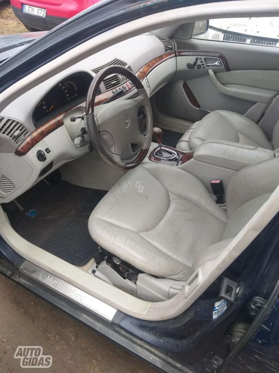 Mercedes-Benz S 500 2000 in Vilnius, with an engine capacity of 5.00 L and mileage of 0 thousand km for 1450 €, photo 6 on AUTOMOTO.COM.LV