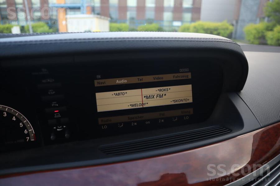 Mercedes-Benz S 500 2006 Rīga, ar dzinēja tilpumu 5.50 L un nobraukumu 184 tūkst. km par 10500 €, foto 19 vietnē AUTOMOTO.COM.LV