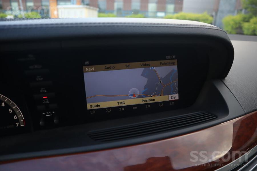 Mercedes-Benz S 500 2006 Rīga, ar dzinēja tilpumu 5.50 L un nobraukumu 184 tūkst. km par 10500 €, foto 23 vietnē AUTOMOTO.COM.LV