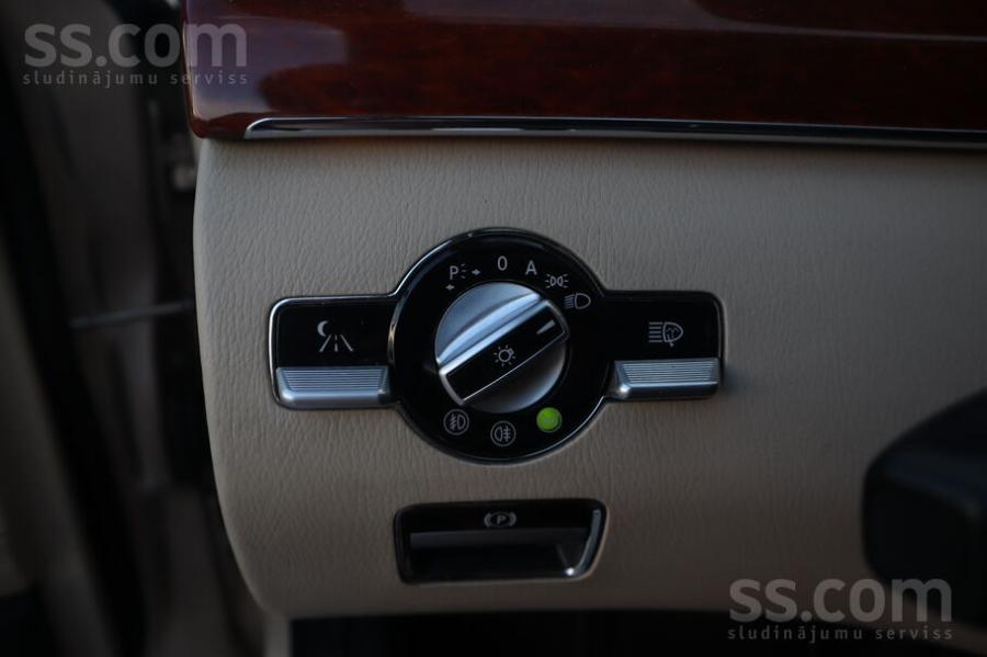 Mercedes-Benz S 500 2006 Rīga, ar dzinēja tilpumu 5.50 L un nobraukumu 184 tūkst. km par 10500 €, foto 24 vietnē AUTOMOTO.COM.LV