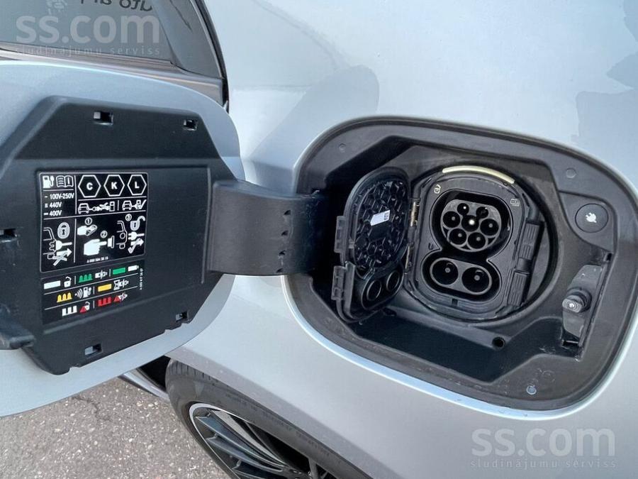 Мерседес С 500 2022 в Рига, объемом двигателя 3.00 л и пробегом 102 тыс. км за 87000 €, фото 28 на AUTOMOTO.COM.LV