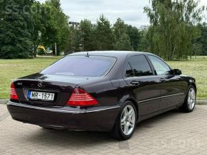 Violets Mercedes-Benz S 500 2002 Rīga, ar dzinēja tilpumu 5.00 L un nobraukumu 168 tūkst. km par 1990 €, foto 3 vietnē AUTOMOTO.COM.LV