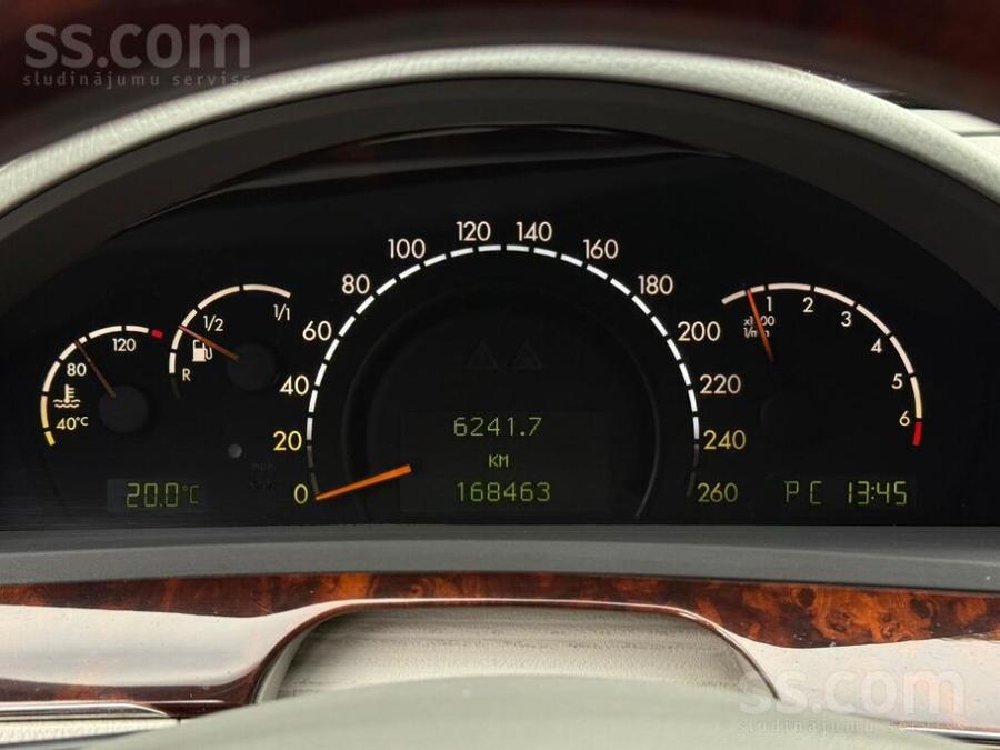 Violets Mercedes-Benz S 500 2002 Rīga, ar dzinēja tilpumu 5.00 L un nobraukumu 168 tūkst. km par 1990 €, foto 13 vietnē AUTOMOTO.COM.LV