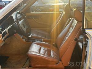 Белый Мерседес С 500 1986 в Рига, объемом двигателя 5.00 л и пробегом 230 тыс. км за 7700 €, фото 4 на AUTOMOTO.COM.LV